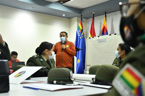 Defensoría del Pueblo y Policía Boliviana realizan un taller sobre
