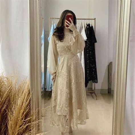 Pin Di Quick Saves Gaya Model Pakaian Model Pakaian Pakaian Untuk