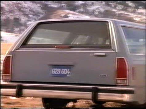 Imcdb Org Ford Ltd Crown Victoria Wagon In Perry Mason The Case