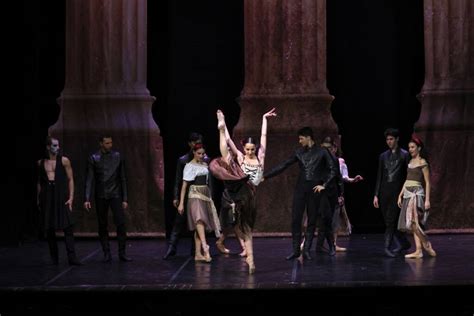 Il Balletto Di Milano Porta In Scena La Carmen Di Bizet In Uno