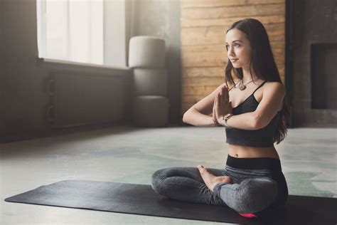 Beneficios del yoga para la salud Cuáles son FiveStars