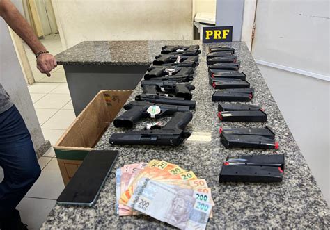 PRF apreende 10 pistolas semi automáticas em veículo no sul de Minas