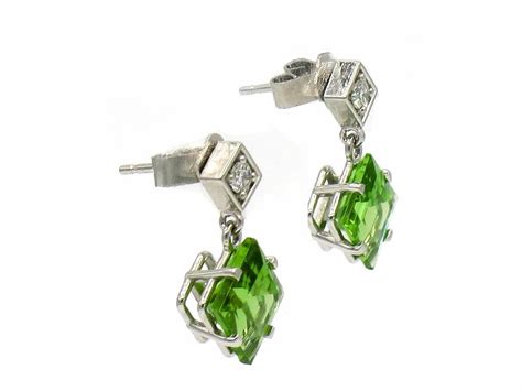 Peridot And Diamond Bezel Set Drop Earrings Lippa S Jewelry