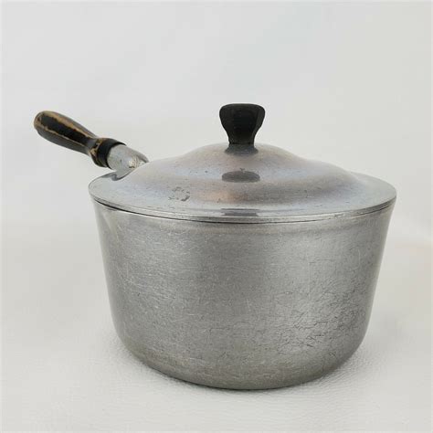 Vintage Majestic Ware Aluminum Saucepan Double Pour Spouts W Etsy