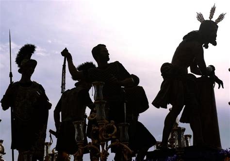 Procesiones Del Jueves Santo En La Semana Santa De Sevilla Itinerarios
