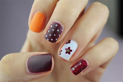 25 uñas cortas decoradas elegantes y sencillas para lucir cuando