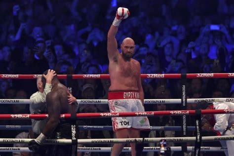 Boxe Tyson Fury Si Conferma Campione Del Mondo WBC Dei Pesi Massimi