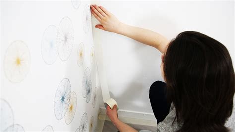 Comment Peindre Sur Du Papier Peint Peintures De Couleurs Pour Les