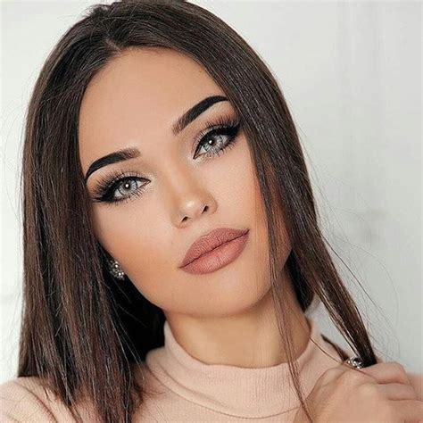 15 Pretty Makeup Ideas For Blue Eyes For 2024 Pretty Makeup Wedding