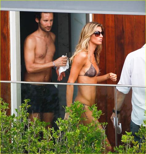 Gisele Bundchen Bikini Babe In Brazil Gisele Bundchen Photo