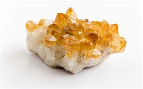 Quelle est la différence entre le quartz et le cristal de roche
