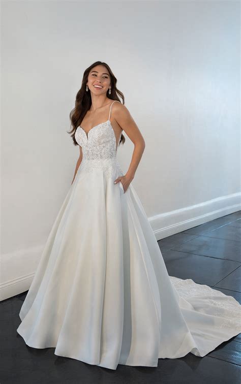 Ballgown Wedding Dress With Spaghetti Straps Kleinfeld Bridal