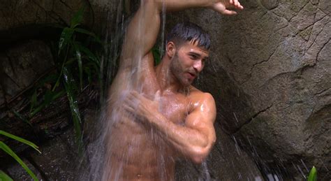 I M A Celebrity Hunk Owen Warner Thrills Viewers As He Strips Off For