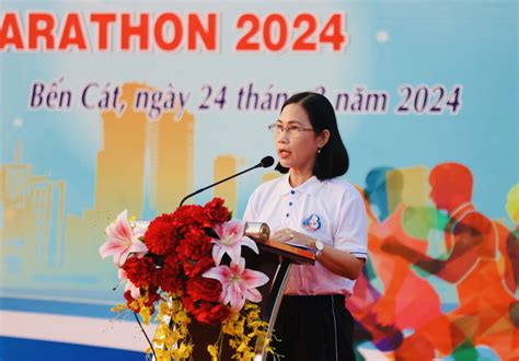 TX Bến Cát Gần 1 800 người tham gia lễ phát động ngày chạy olympic vì