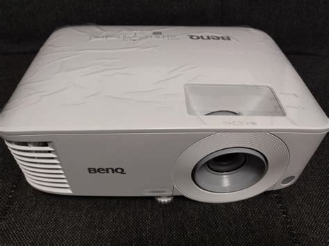 FHDプロジェクターMH560 DLP BenQ 3800lm nimfomane