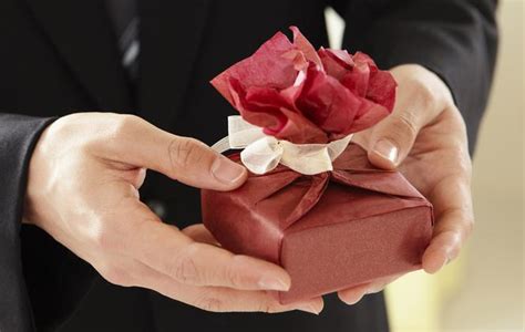 Życzenia imieninowe dla Adama 24 12 Gotowe życzenia i śmieszne