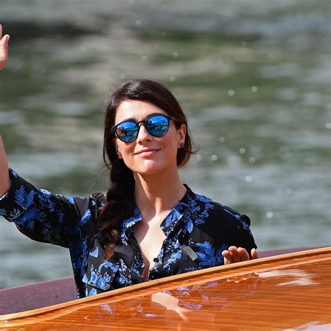Valentina Lodovini Scollatura Da Capogiro Al Festival Di Roma Le Foto