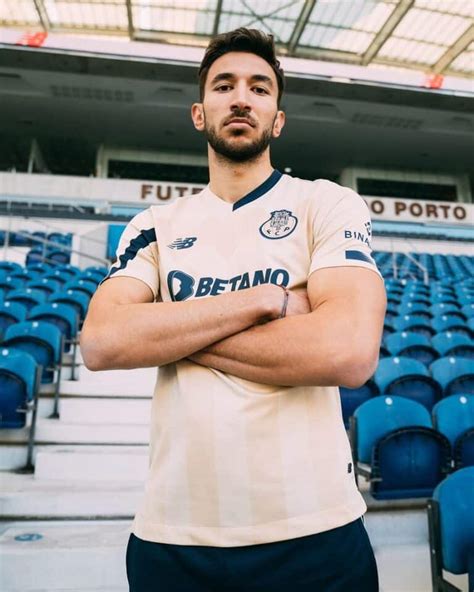 FC Porto les superbes maillots 23 24 imaginés par New Balance