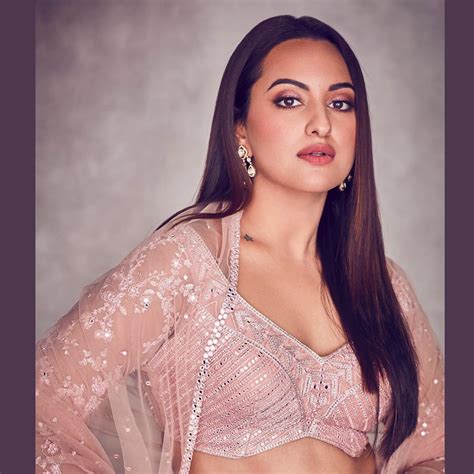 Sonakshi Without Makeup Saubhaya Makeup