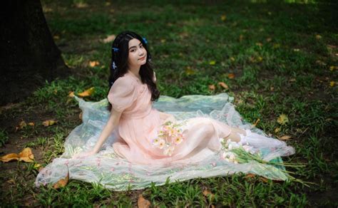 Con G I T C A Mc Quy N Linh Ng Y C Ng Xinh P T Tin Khoe D Ng M