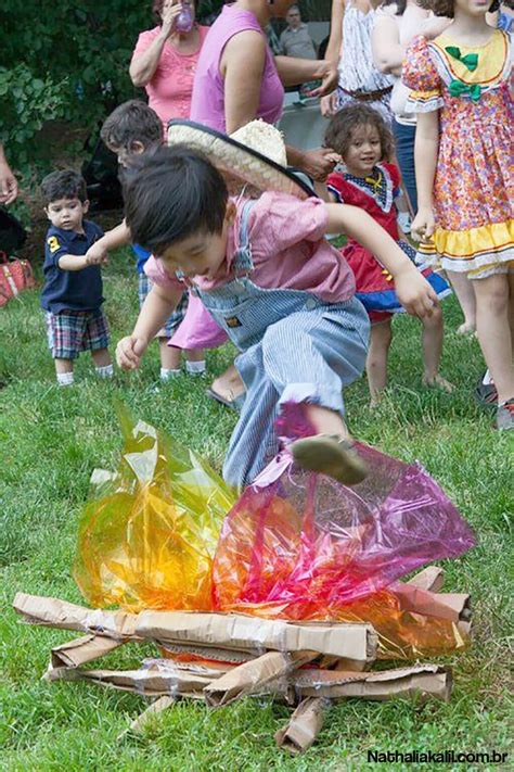 Brincadeiras De Festa Junina Para Animar O Arrai Tempojunto
