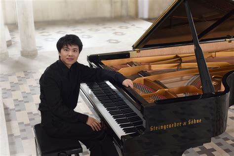 INTÉGRALE DES SONATES POUR VIOLON DE MOZART EN QUATRE CONCERTS Renaud