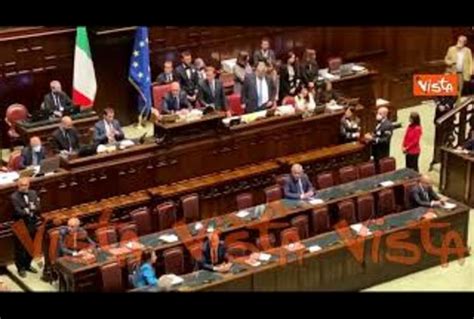 Il Governo Meloni incassa la Fiducia alla Camera con 235 sì l applauso