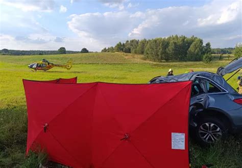 Tragiczny wypadek Mężczyzna nie żyje dwoje dzieci w ciężkim stanie