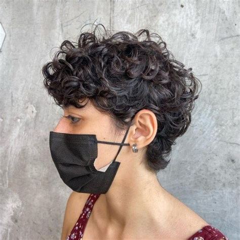 Gorgeous Short Curly Hairstyles Youll Adore Hair Adviser Short