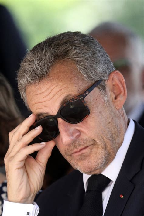 Salut Beau Gosse Carla Bruni Folle Amoureuse Ressort Une Photo