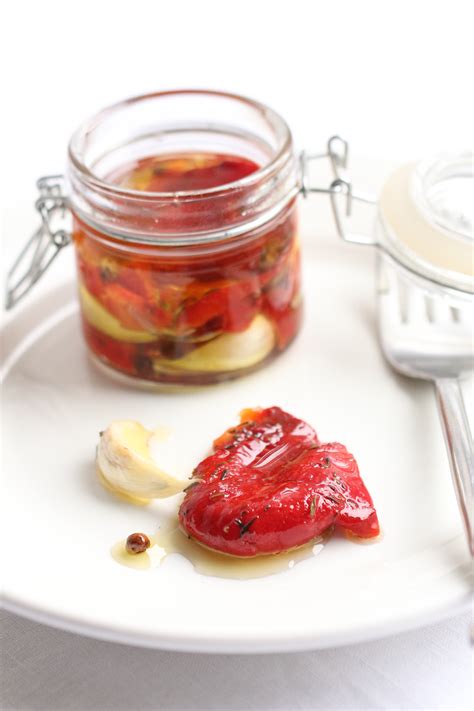 Poivrons Marinés à lAil à lHuile dOlive Entre la Poire le Fromage