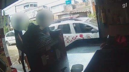 Jovem Se Desespera Ao Ser Atingido Por Tiro Disparado Contra Viatura No