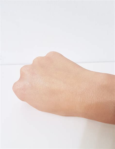 Holika Holika Naked Face Balancing Primer Meikin Pohjustusvoide Bearel