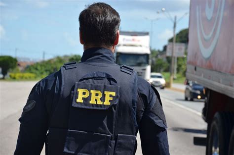 Operação Rodovida 23 24 PRF inicia maior ação do ano em SC e lança