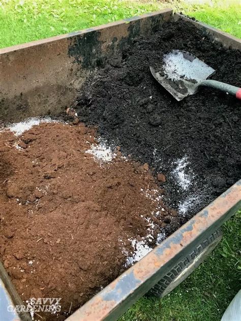 Diy Potting Soil For Indoor Plants Diy Tutorial Cornel S Food And Diy