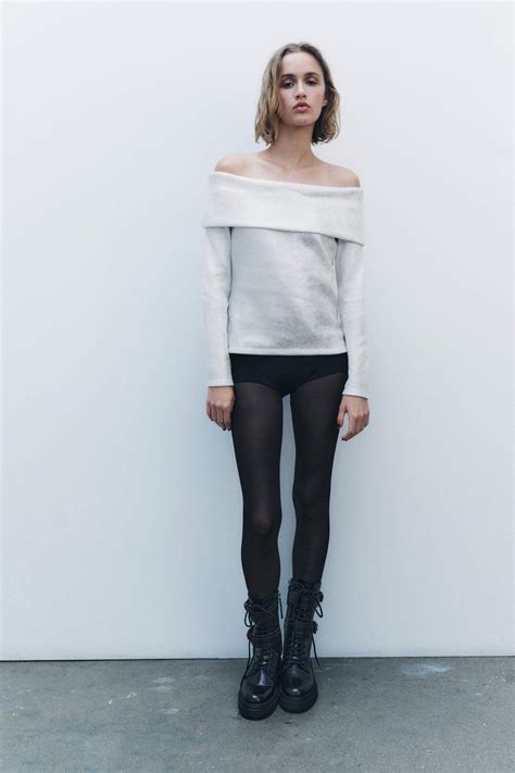 5 jerséis con hombros descubiertos de Zara que elevan cualquier look