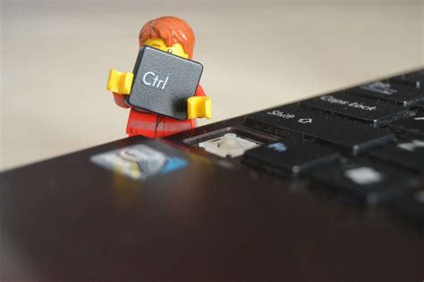 debugging hardware and software systems the interactive and immersive hq