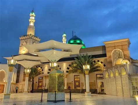 Kemegahan Masjid Blitar Ar Rahman Mirip Masjid Nabawi Orami