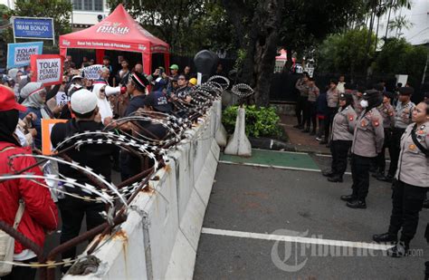 Aksi Tolak Pemilu Curang Di Gedung KPU Pusat Foto 6 1990766