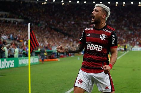 Flamengo vence São Paulo confira os melhores momentos Minha Torcida