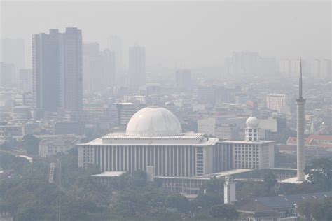 Tak Ada Hujan Jakarta Masuk Lagi Daftar 10 Kota Kualitas Udara