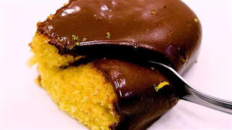 O MELHOR BOLO DE LARANJA DO MUNDO DE UM JEITO QUE VOCÊ NUNCA VIU