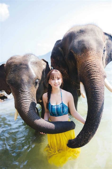 NMB48本郷柚巴横乳おっぱいがエロいセクシーランジェリー姿を解禁wwwww 裏ピク