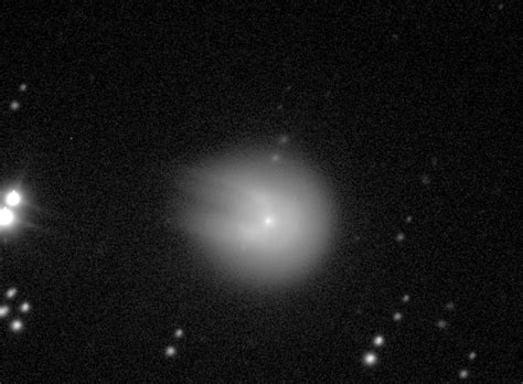 Cometa do Diabo se aproxima da Terra e pode ficar visível a olho nu