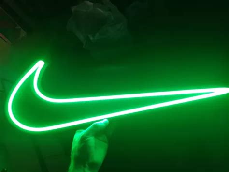 Cuadro Neon Led Nike Pipa Logo Cartel En Venta En General Belgrano