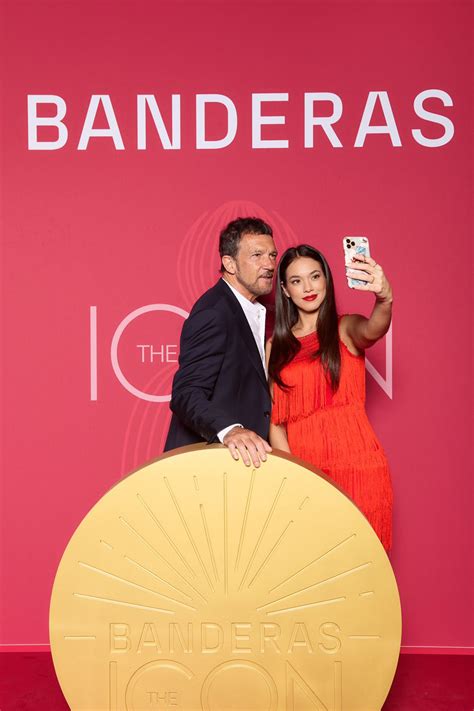 Jazmín Pinedo estuvo radiante en entrevista con Antonio Banderas Todo