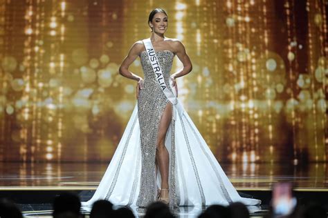Мисс Мира 2023 смотрите качественные фото онлайн