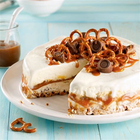 Gâteau crème glacée au caramel et croûte de bretzels 5 ingredients 15