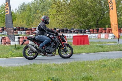 Honda Cb Hornet Murowany Sukces Test Dane Techniczne