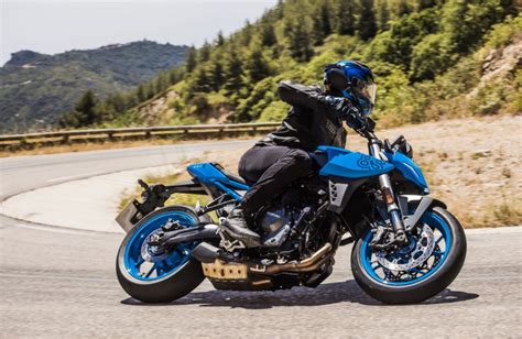 Suzuki Pr Sente Les Nouvelles Motos V Strom De Et Gsx S